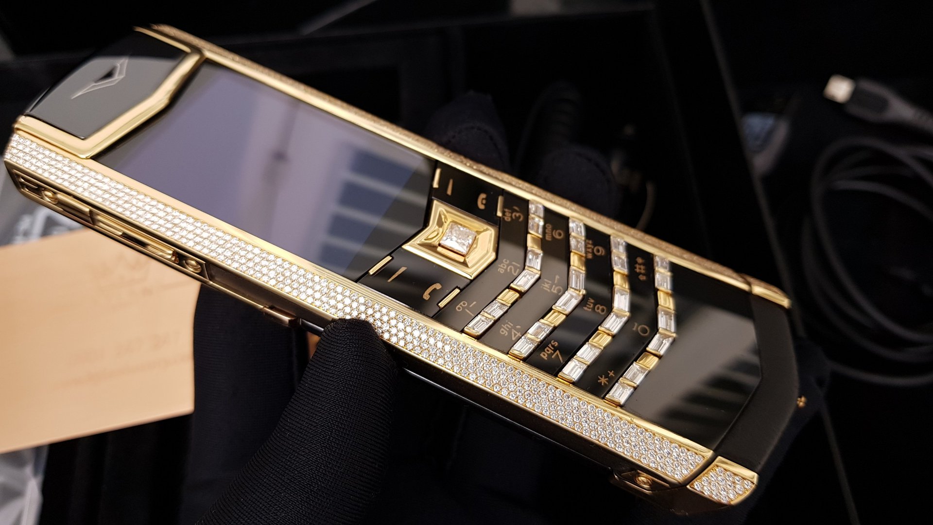 Vertu Signature S Yellow Gold Full Diamond - Kỳ Lân Luxury